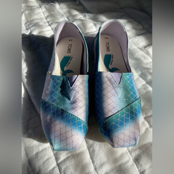 Toms | Shoes | Toms Mermaid Scale Shoes Blue And Purple Glitter Size 6 ...
